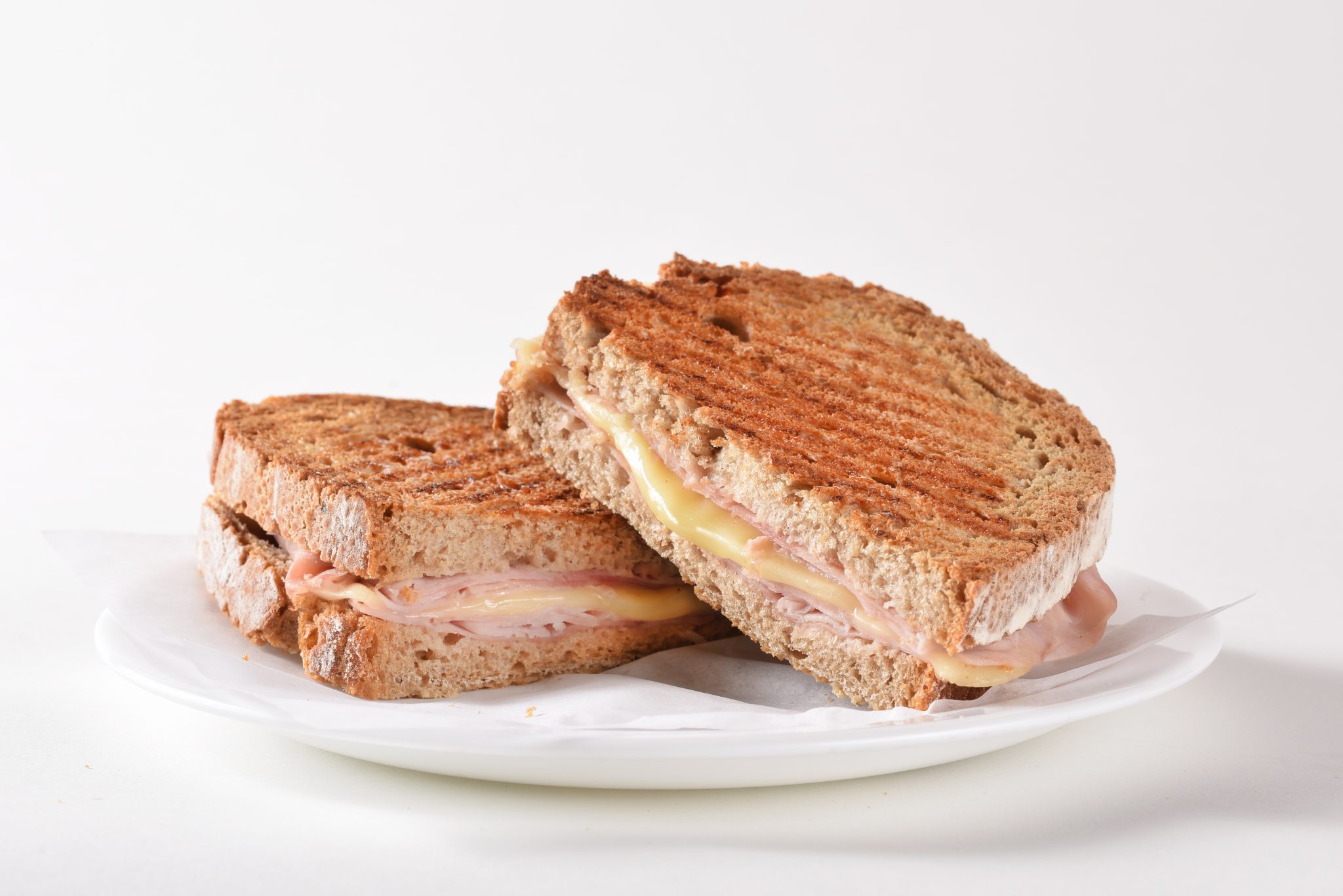 Tostas em Pão Rústico – EMANHA geladaria